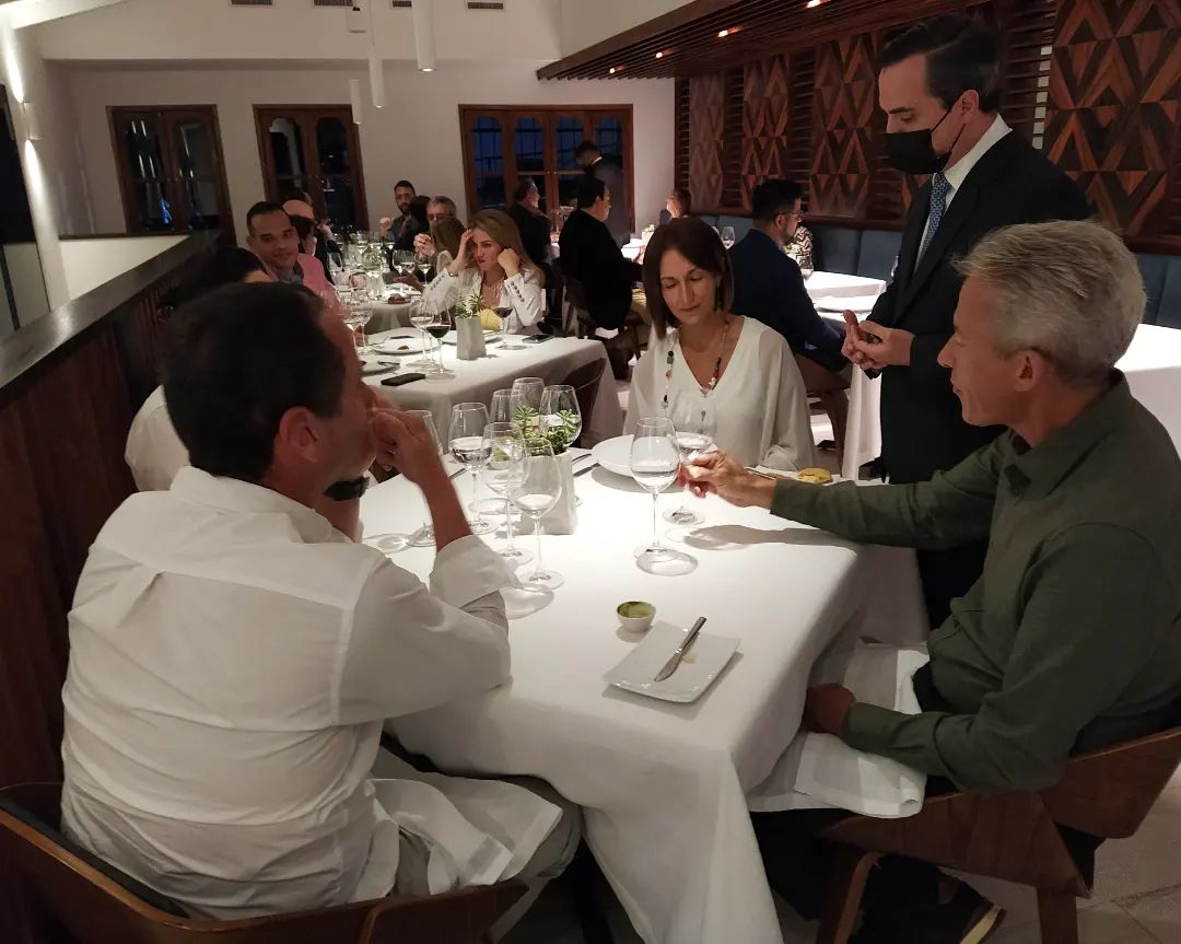 Atrio restaurante comienza nueva etapa con cena temática francesa Deja ...